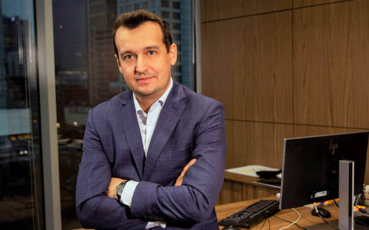 Raiffeisen Bank International: HR digitalization in BeeOffice